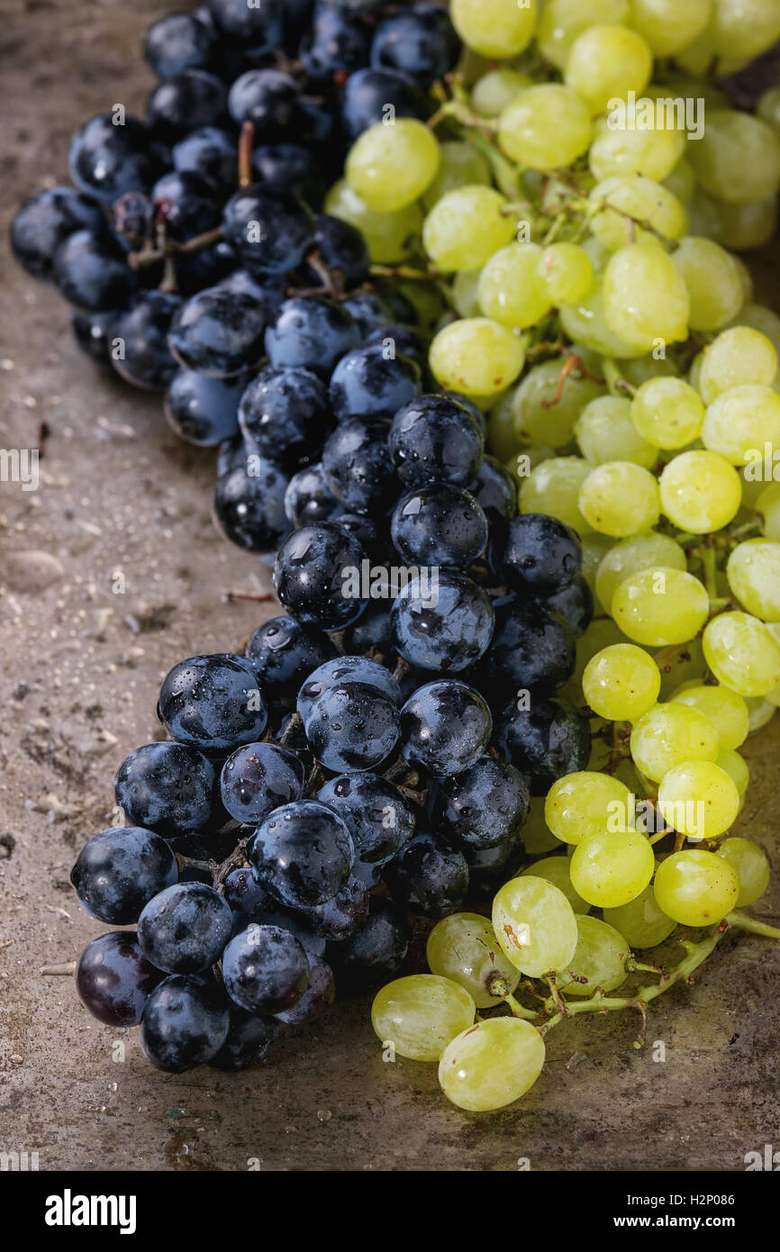 Wine grapes white mix hi-res stock photography and images - Alamy