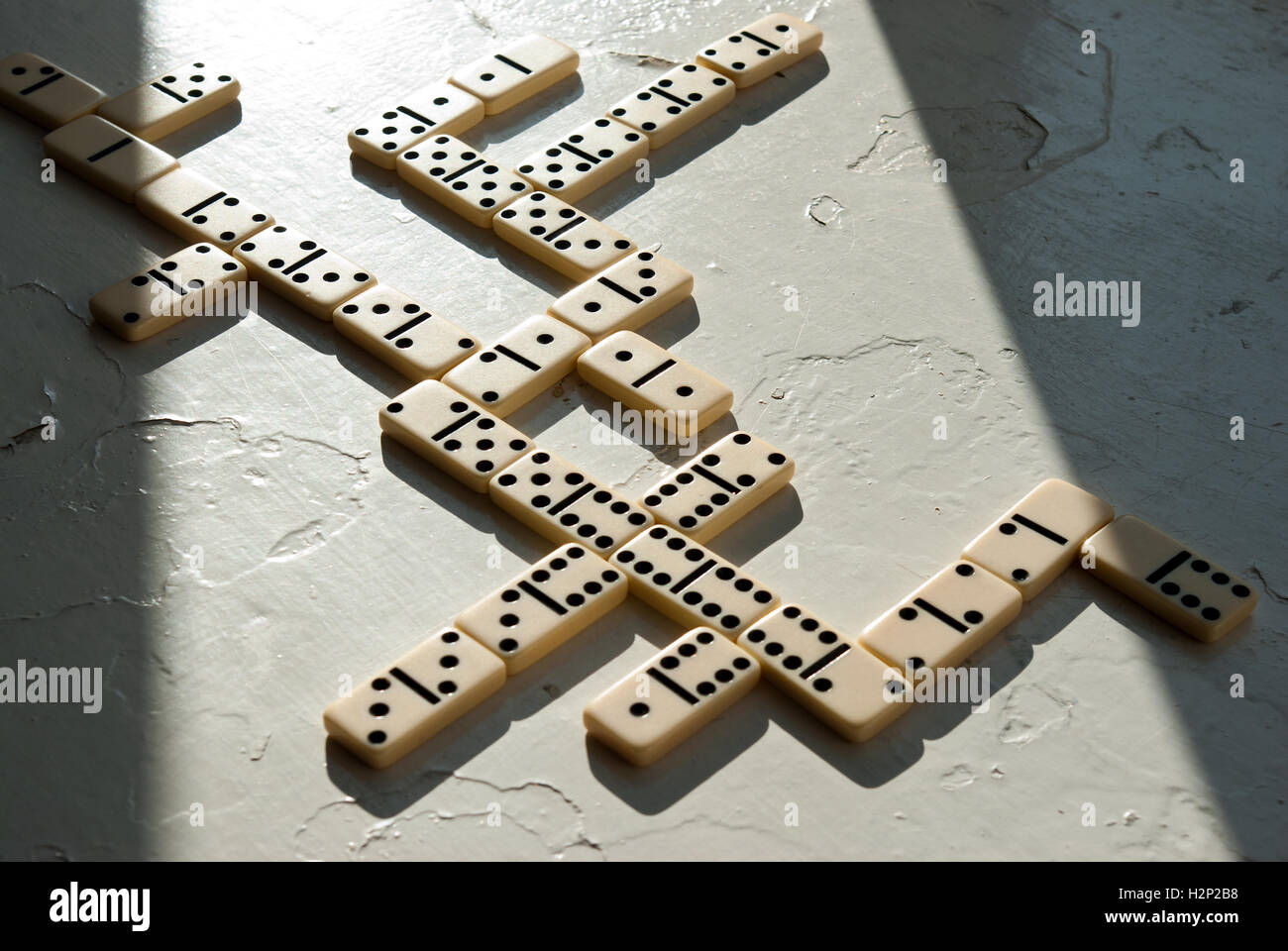 domino in one row background Stock Photo - Alamy