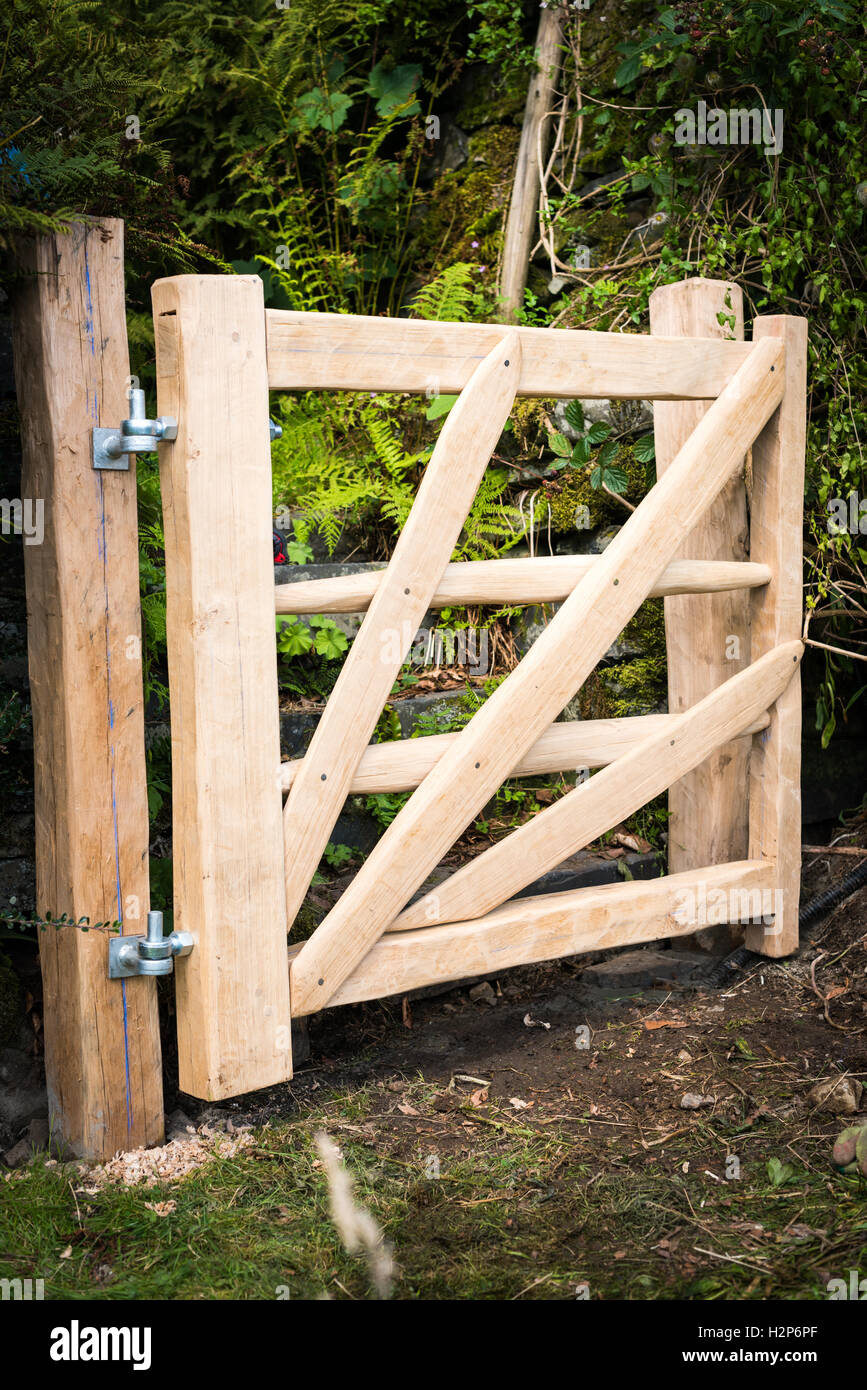 Rustic unique garden gate hi-res stock photography and images - Alamy