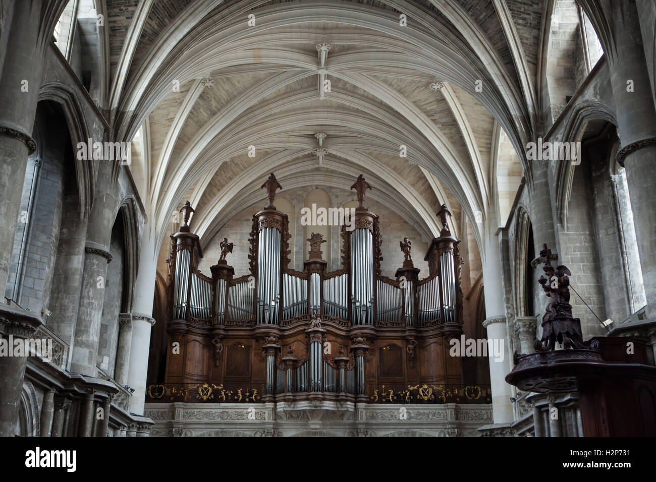 Europe medieval music pipe organ hi-res stock photography and images ...