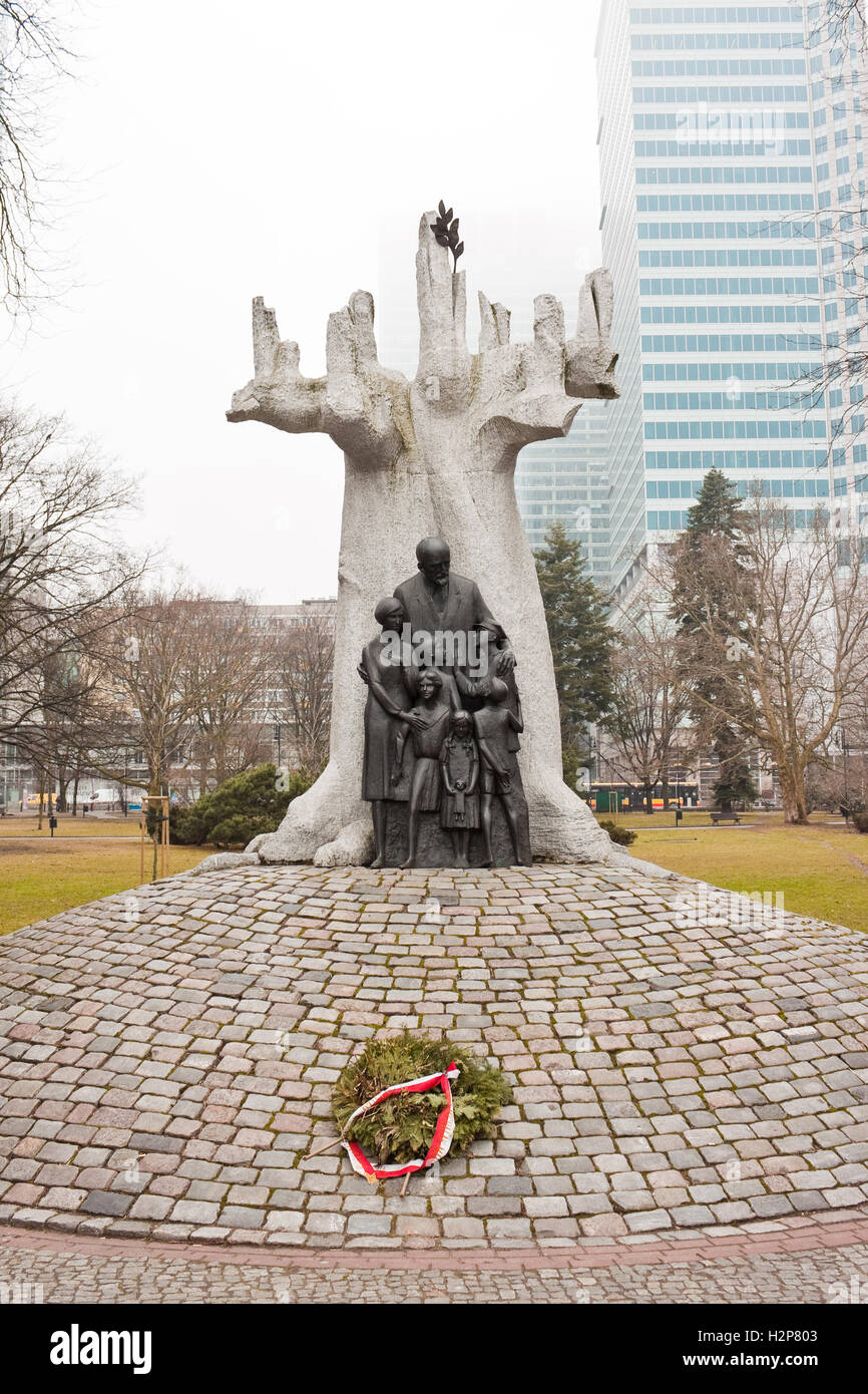 Warsaw jewish monument hi-res stock photography and images - Alamy
