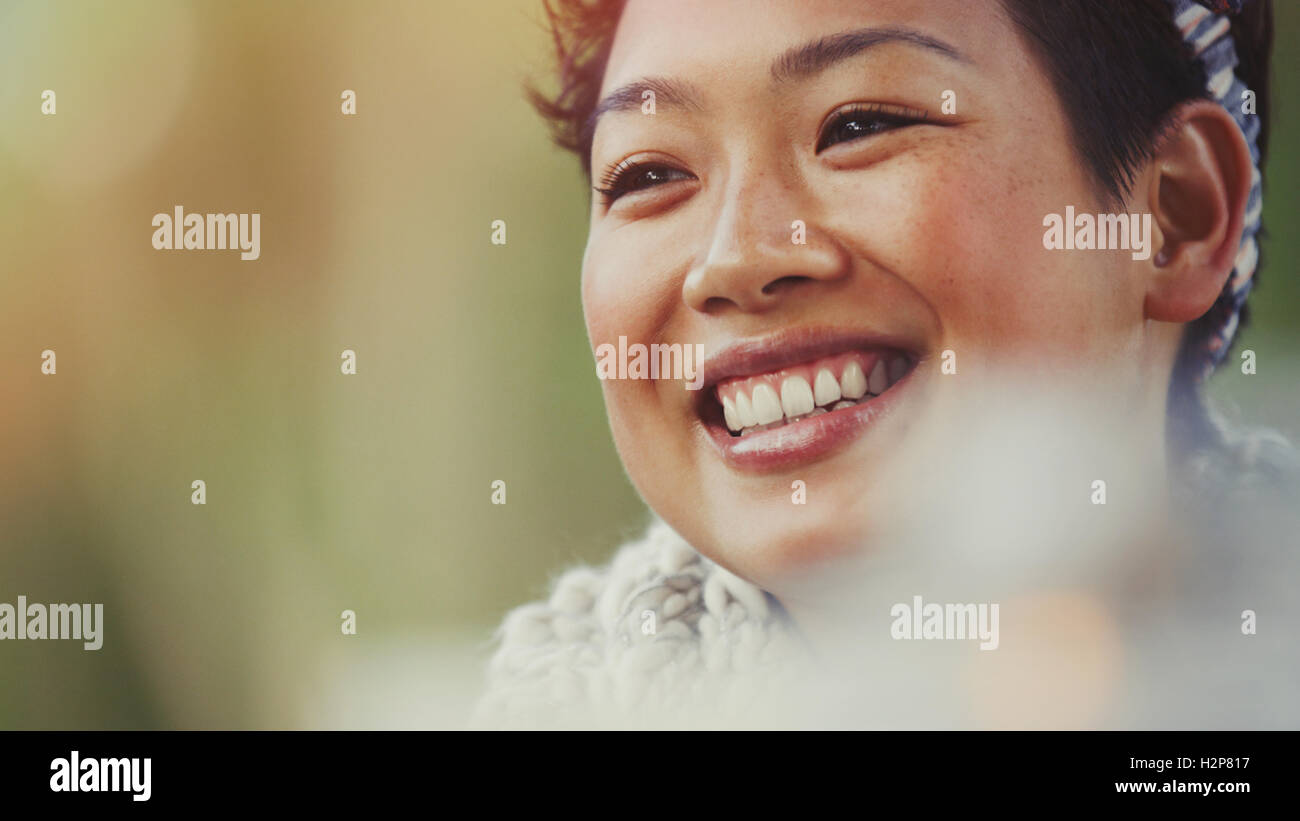 Woman young looking up smiling hi-res stock photography and images - Alamy