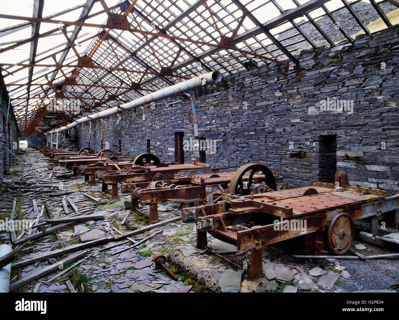 Belt-powered slate cutting benches in Australia Mill on the Victoria ...