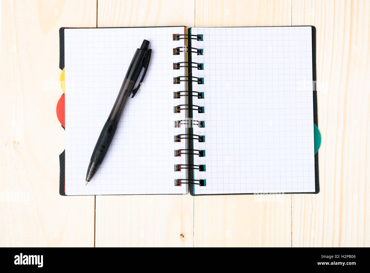 notepad with pen isolated Stock Photo - Alamy