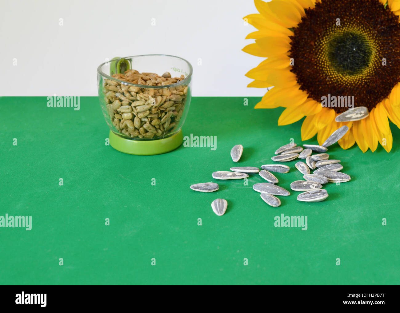 Plastic measuring cup hi-res stock photography and images - Alamy