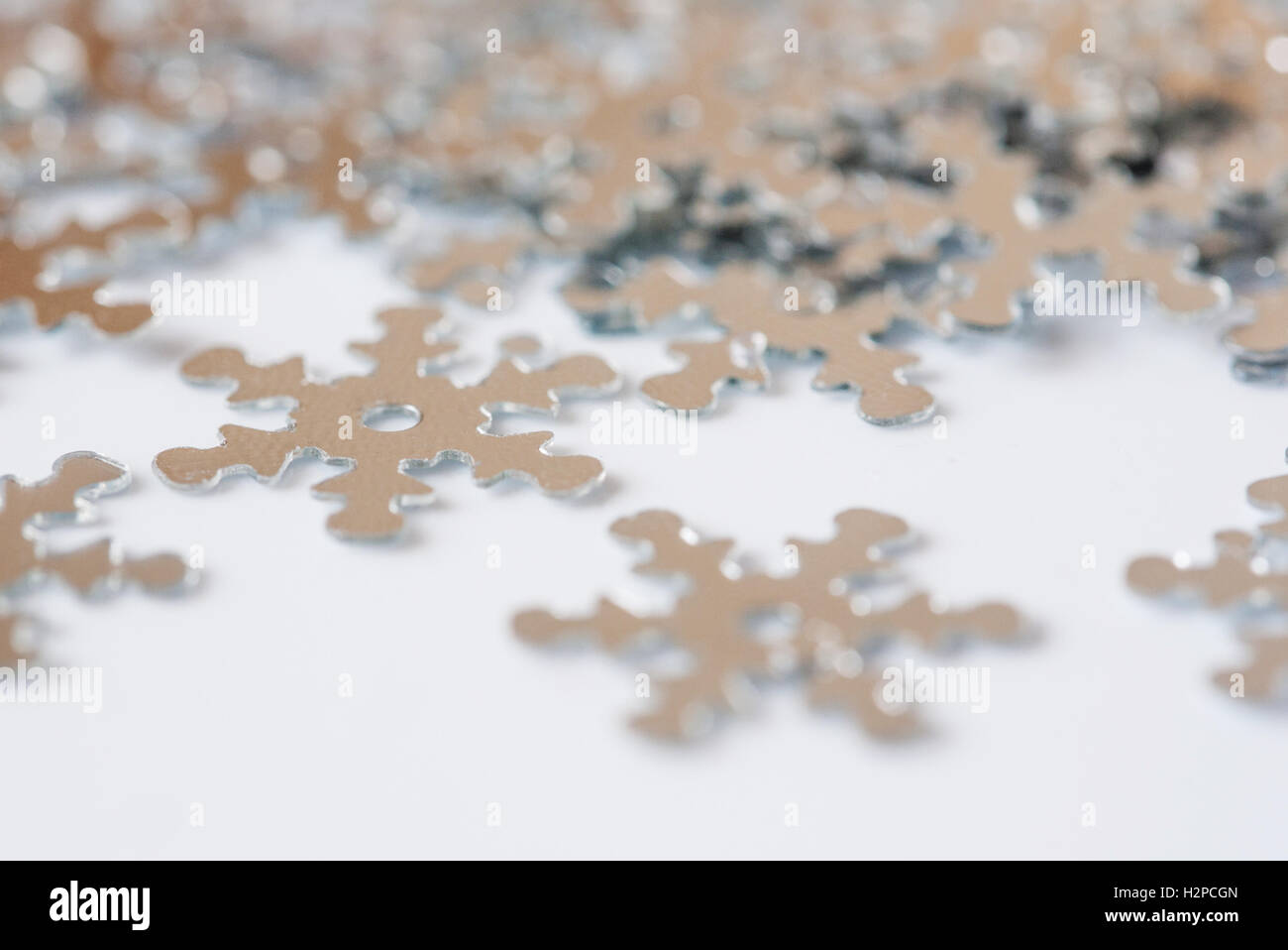 Silver confetti hi-res stock photography and images - Alamy