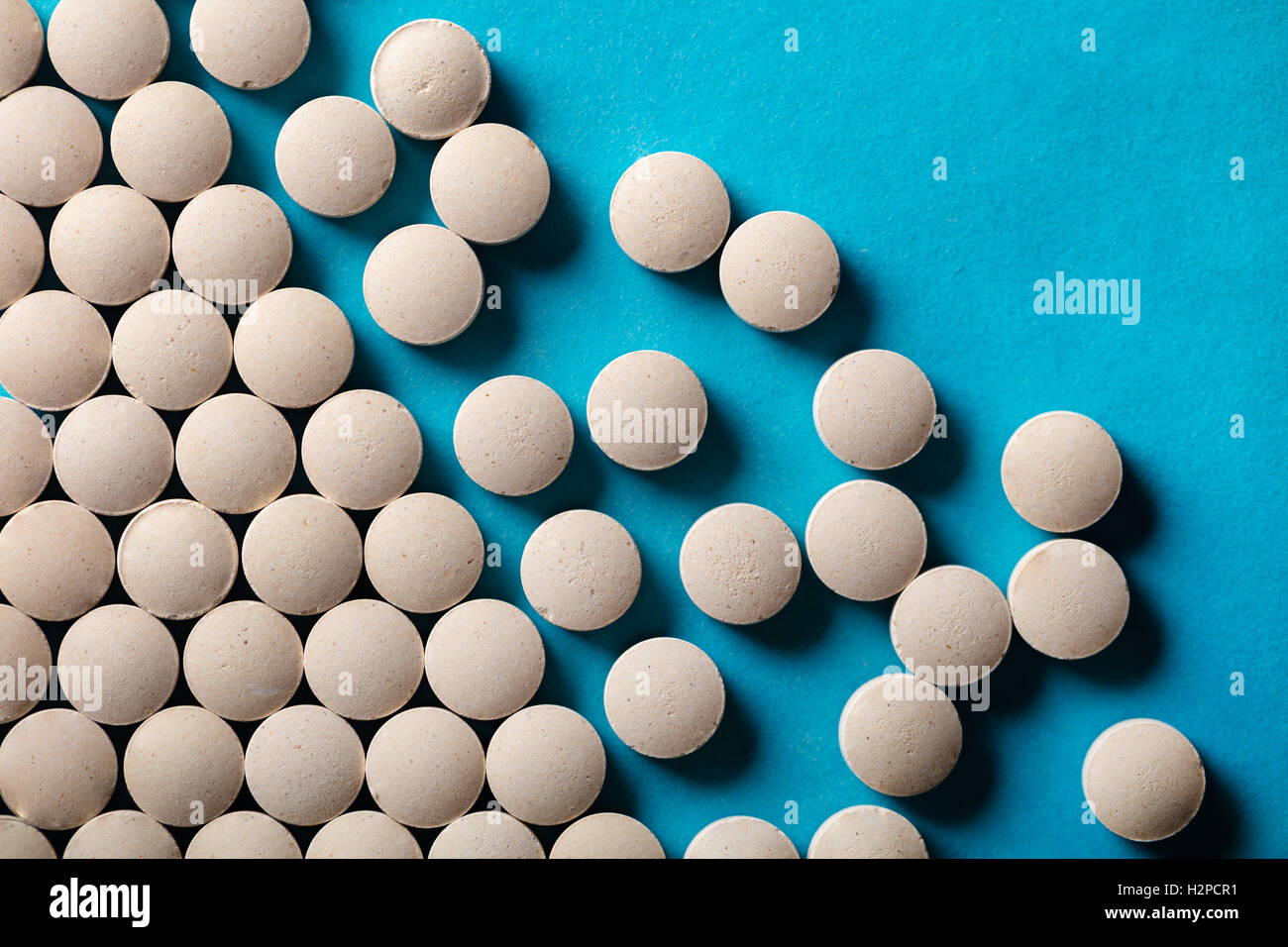 Round blue pill hi-res stock photography and images - Alamy