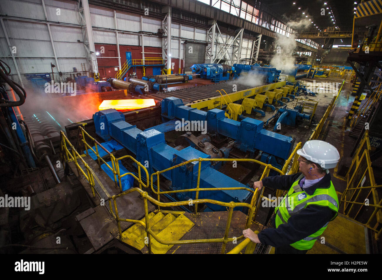 Molten metal steel hi-res stock photography and images - Alamy
