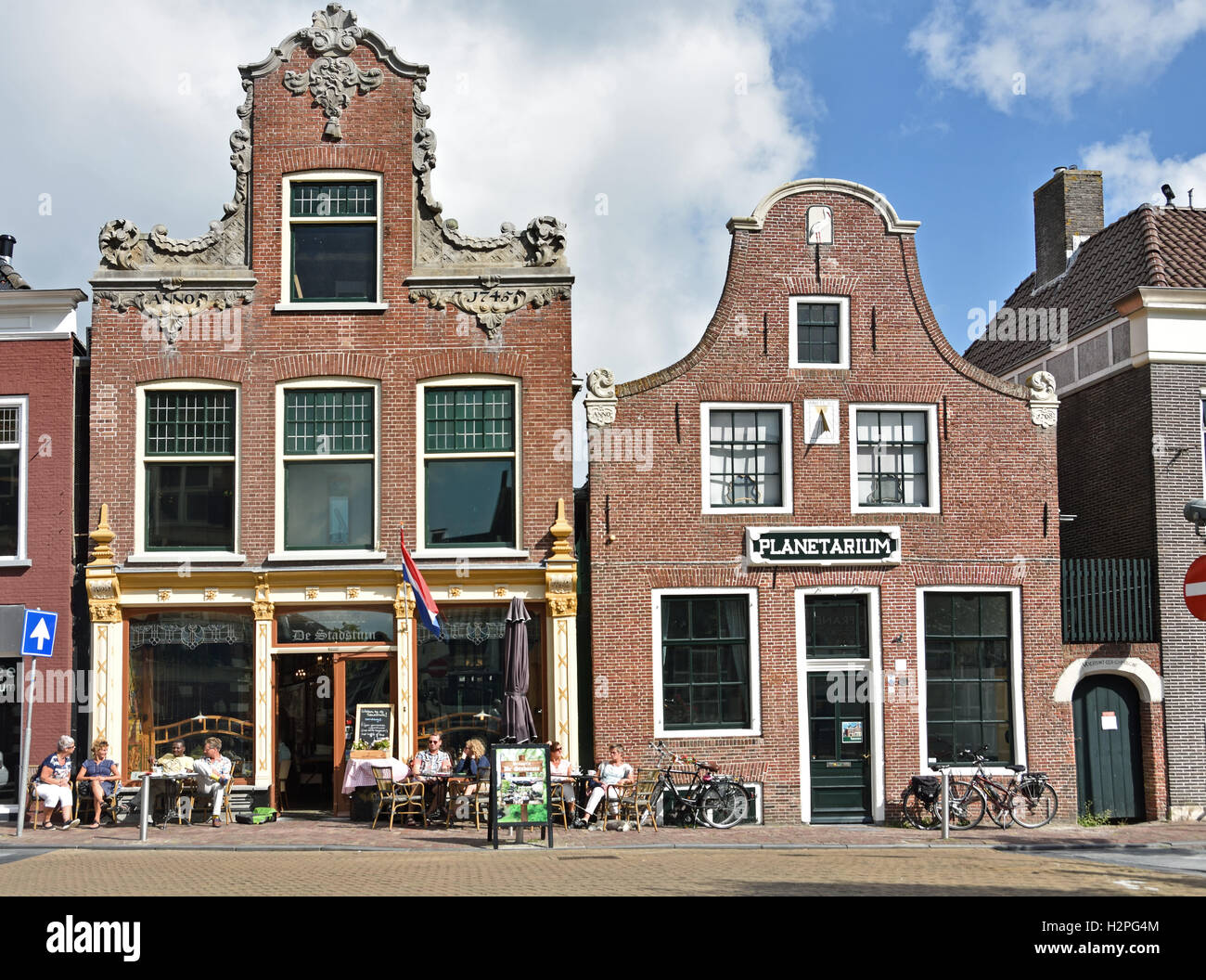 The Royal Eise Eisinga Planetarium 17th Century ( Brasserie De ...