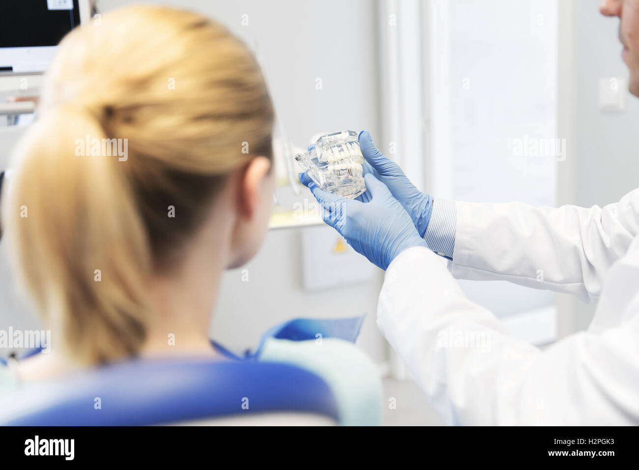 Dentist showing teeth hi-res stock photography and images - Alamy