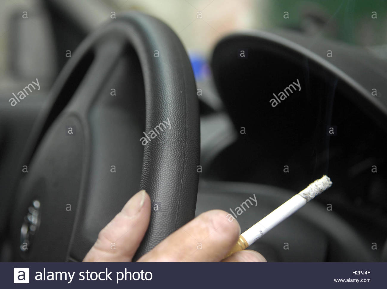 Police Smoking Stock Photos & Police Smoking Stock Images - Alamy