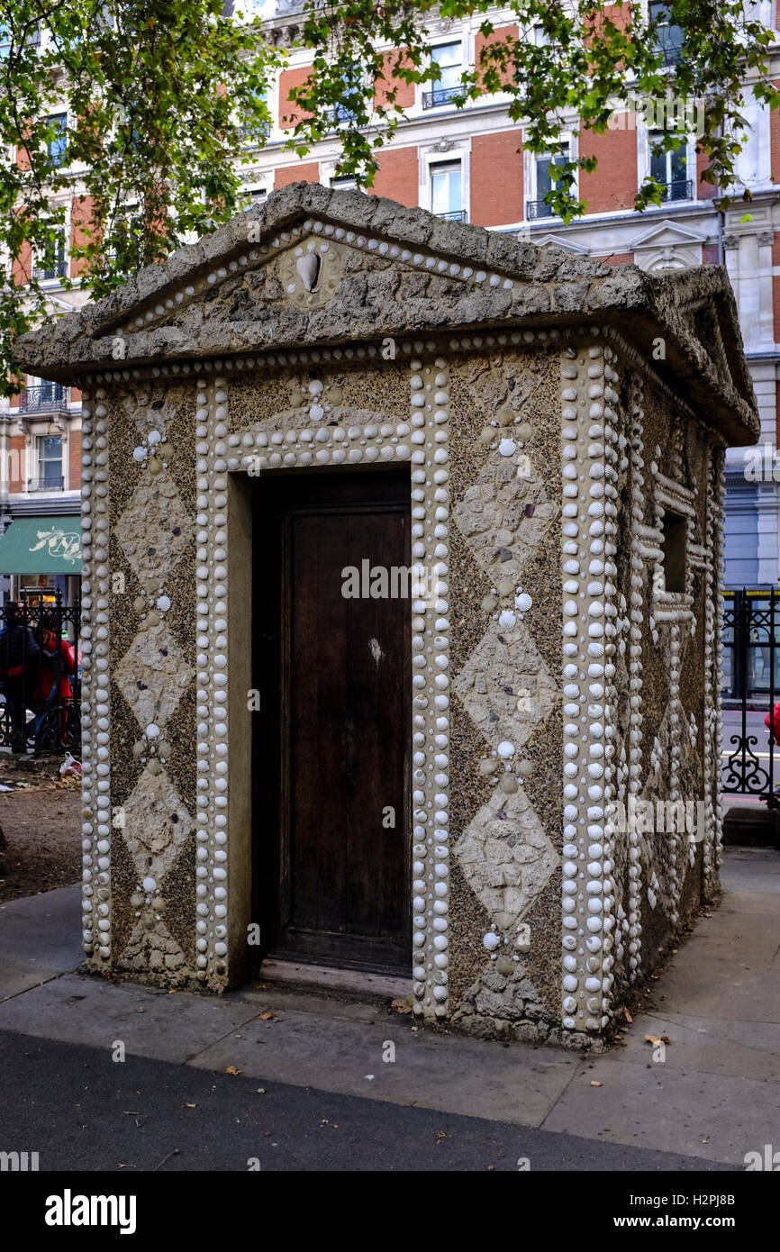 Shell huts hi-res stock photography and images - Alamy
