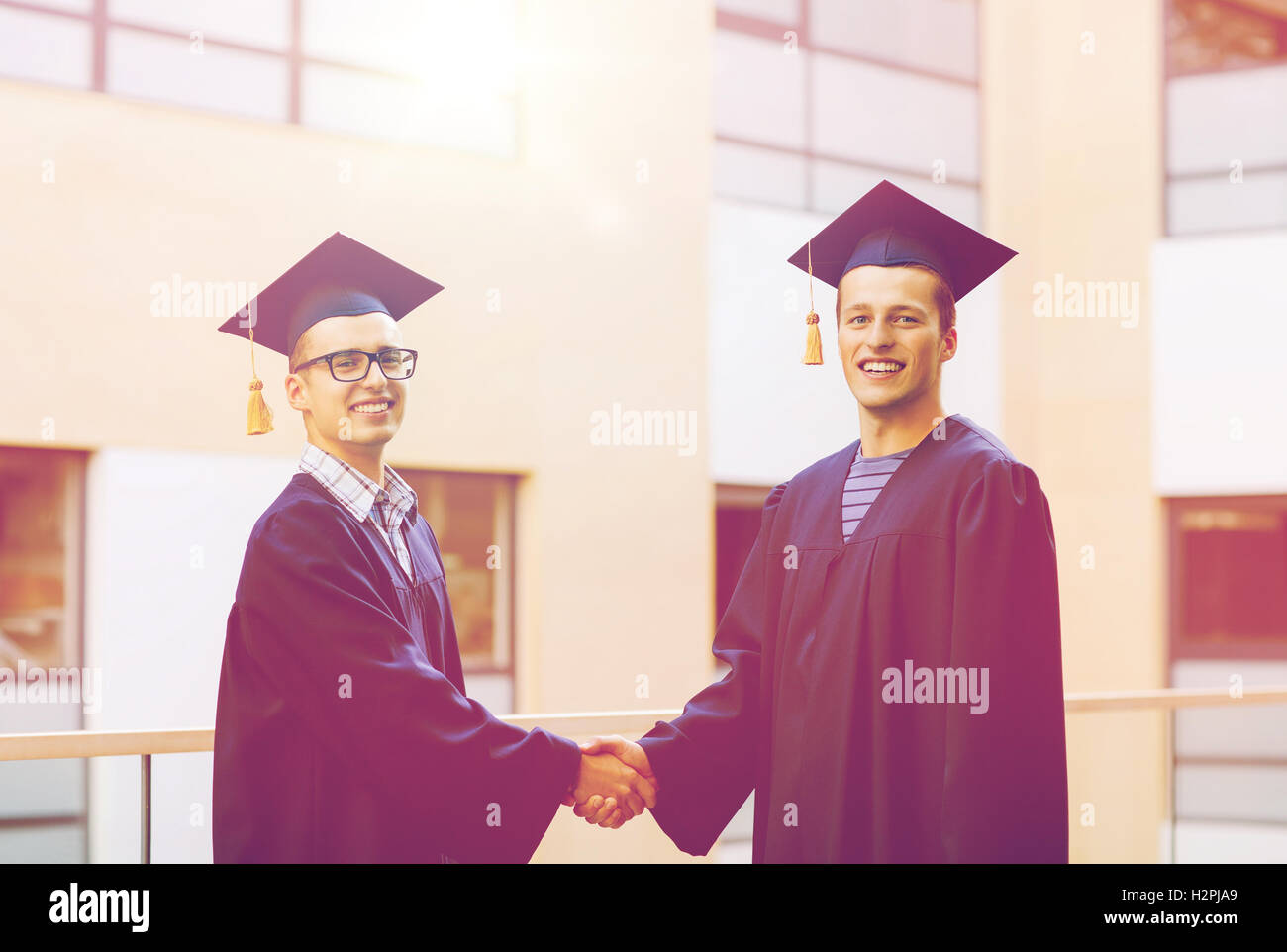 Graduation ceremony handshake hi-res stock photography and images - Alamy