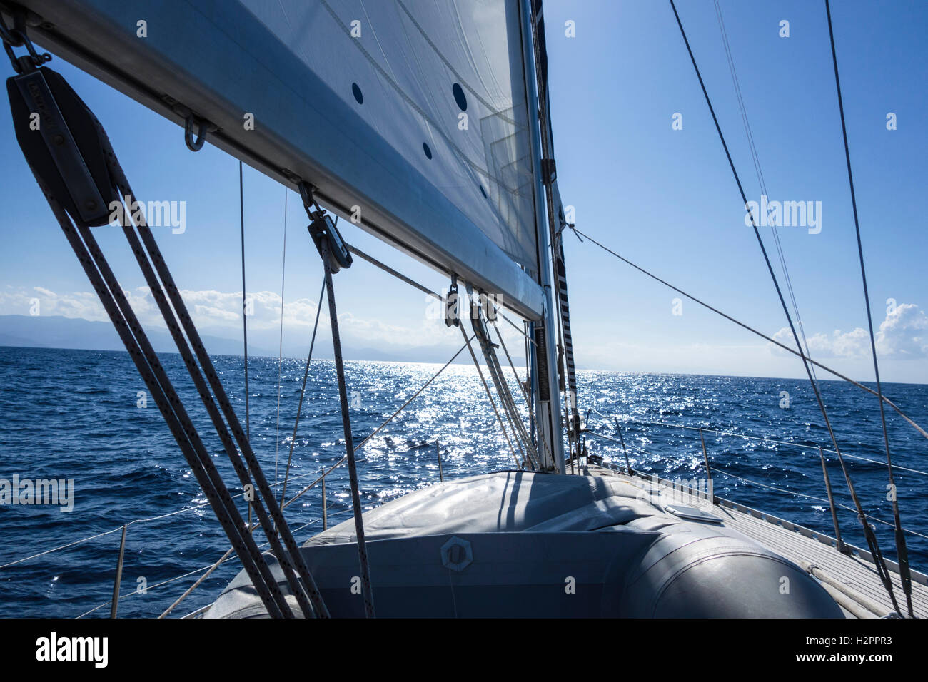 Bow of a sailing yacht Stock Photo - Alamy