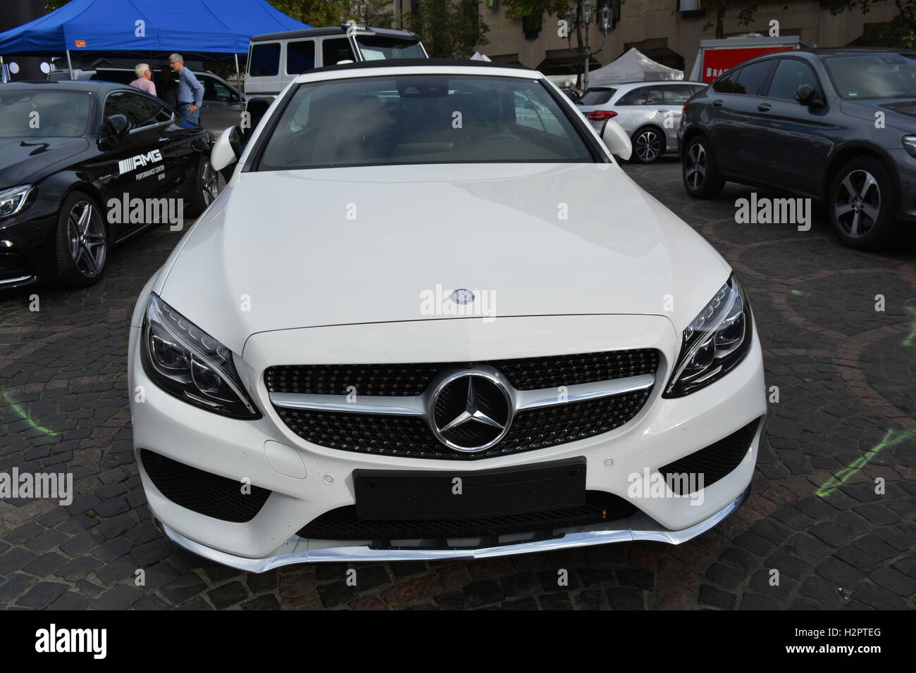 Mercedes Benz car Stock Photo - Alamy