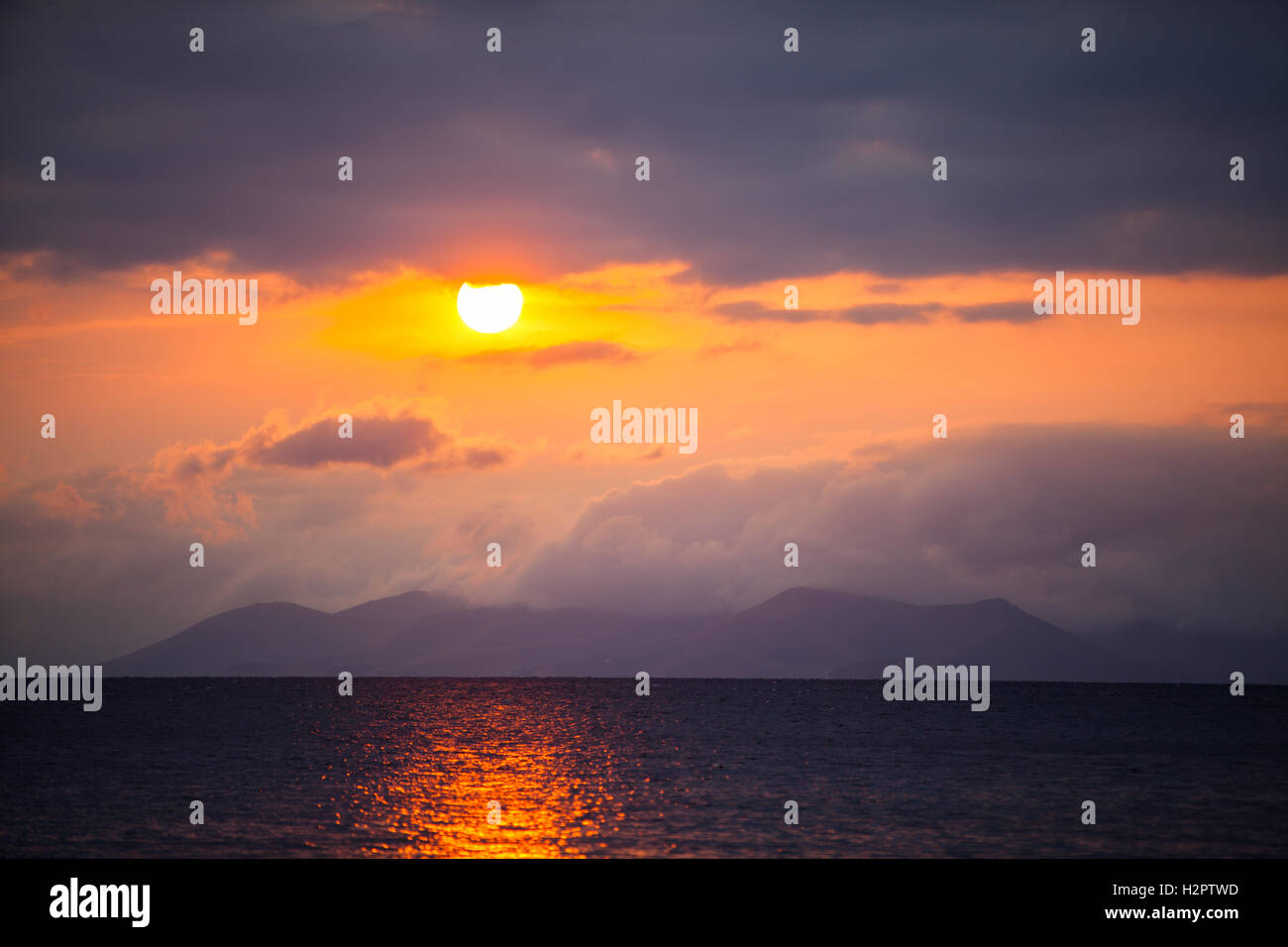 Image setting hi-res stock photography and images - Alamy
