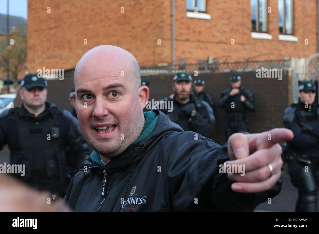 Nationalist belfast hi-res stock photography and images - Alamy