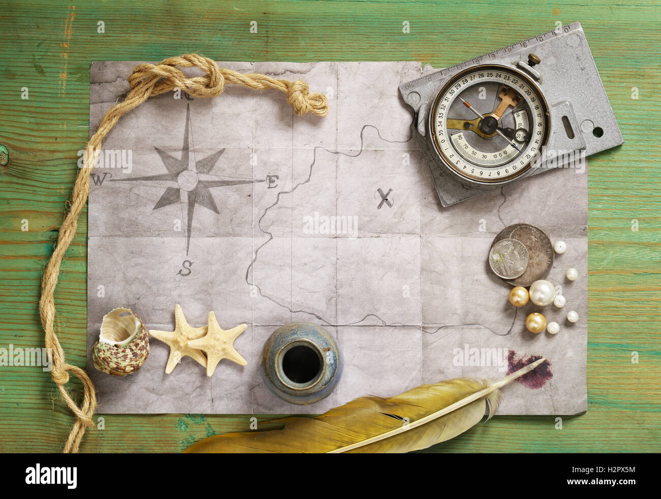 Treasure map hi-res stock photography and images - Alamy