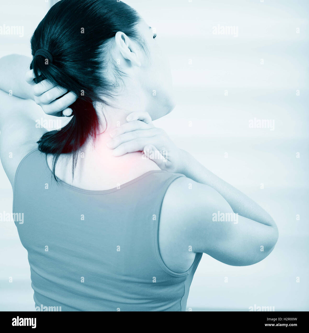 Woman pain in neck Stock Photo - Alamy
