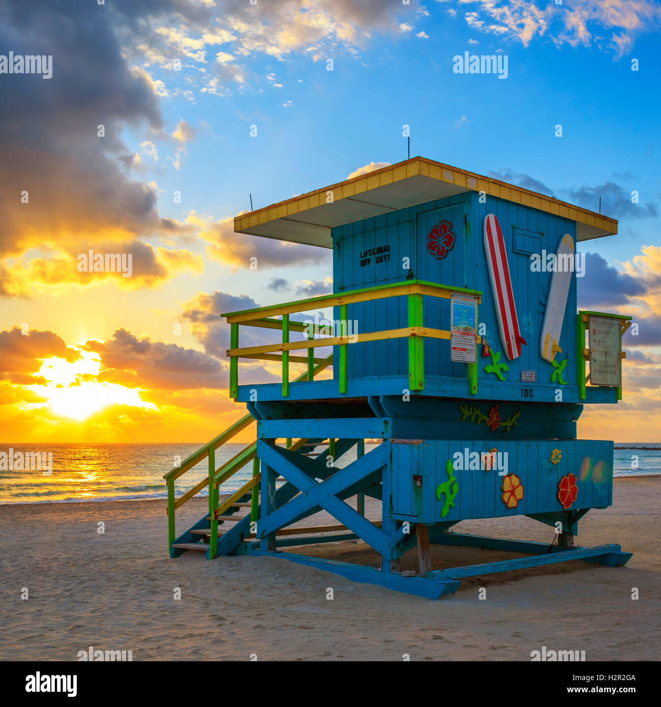 lifeguard tower at sunrise Stock Photo - Alamy
