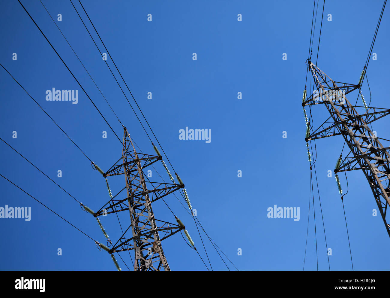 power lines electricity Stock Photo - Alamy