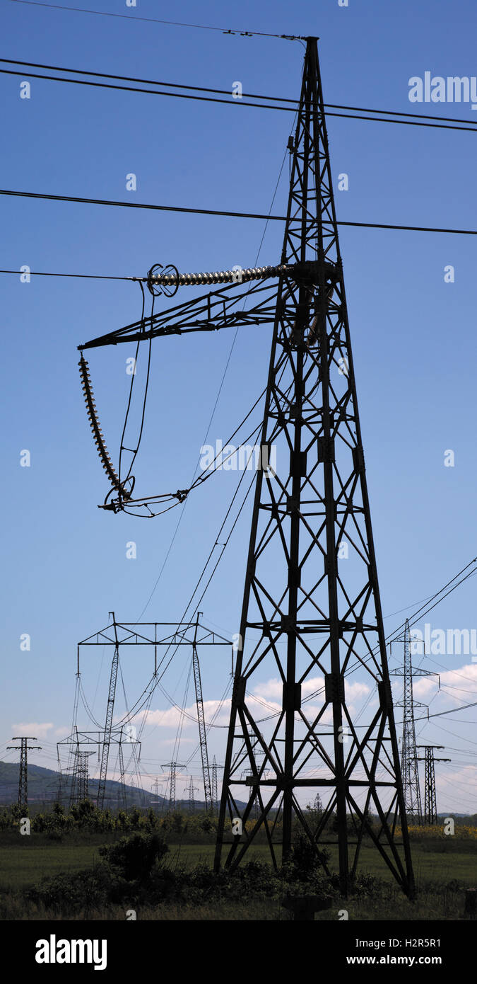 power lines electricity Stock Photo - Alamy