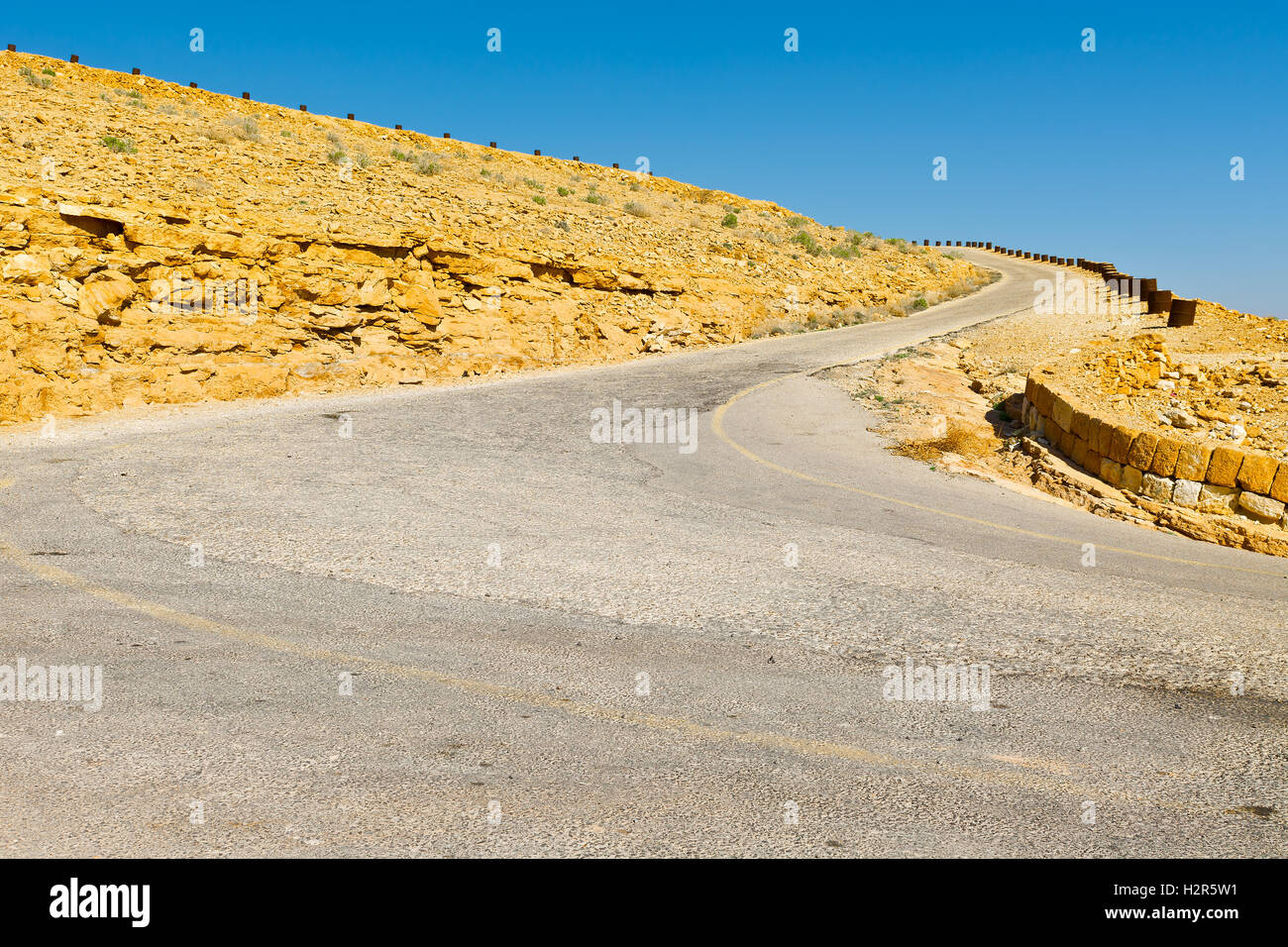 Israel road transport hi-res stock photography and images - Alamy