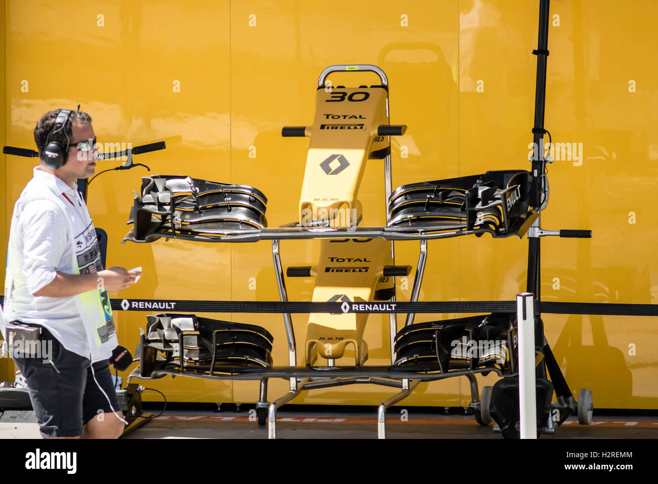 F1 racing car driver hi-res stock photography and images - Alamy
