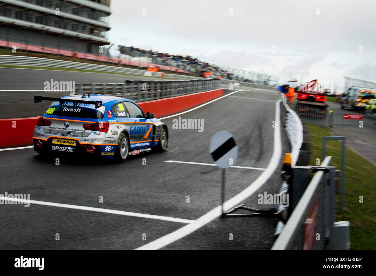 Fawkham, Longfield, UK. 1st October, 2016. BTCC racing driver Sam ...