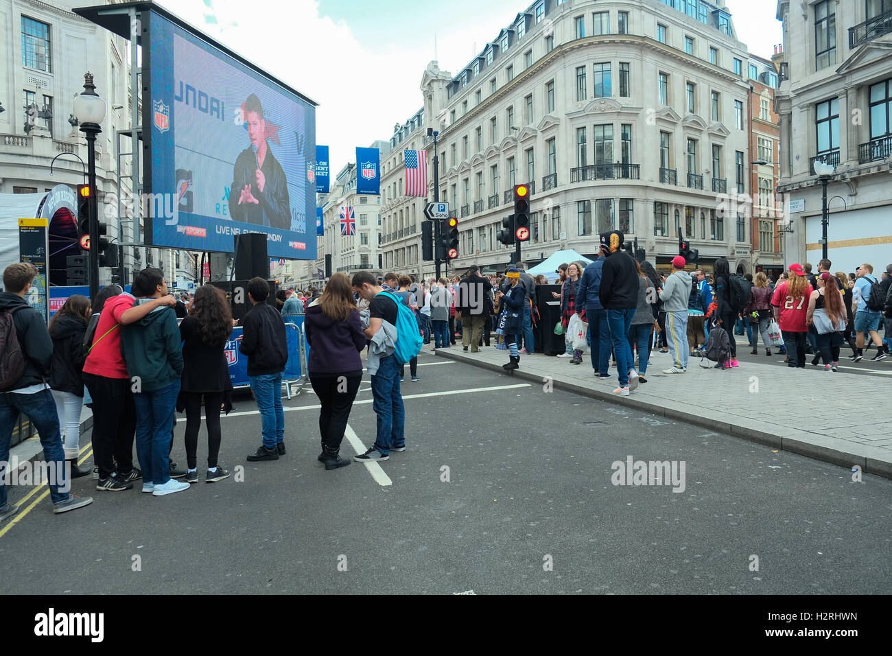 Interactive interviews hi-res stock photography and images - Alamy