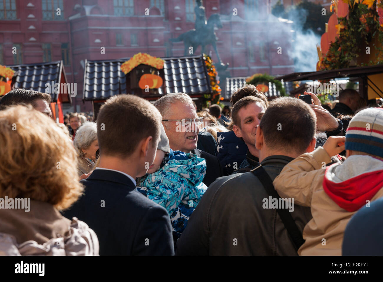 Moscow, Russia. Saturday, October 1, 2016. Warm and sunny weekend in ...