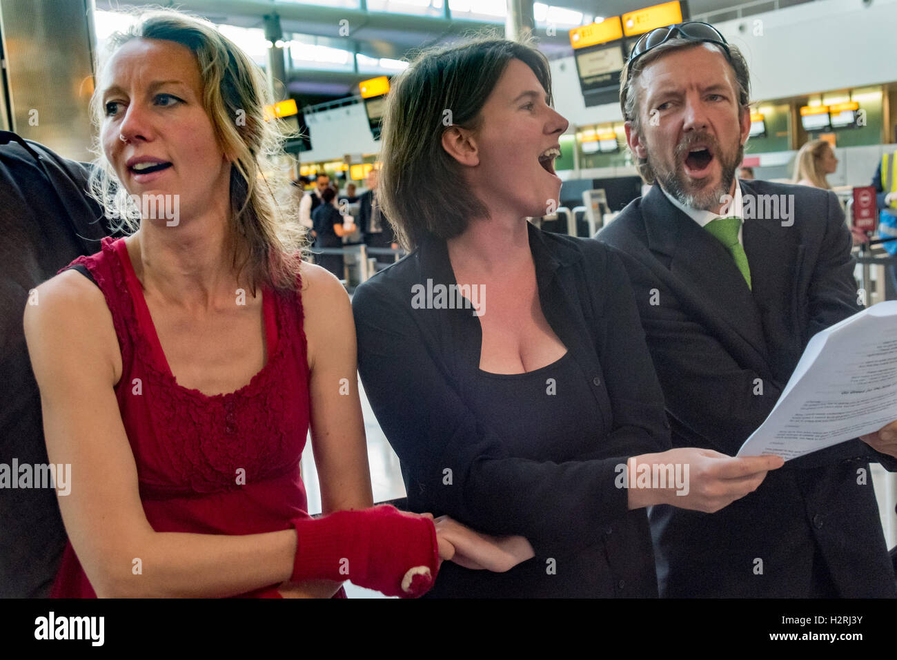 Heathrow, London, UK. 1st October 2016. Protesters at the flash mob ...