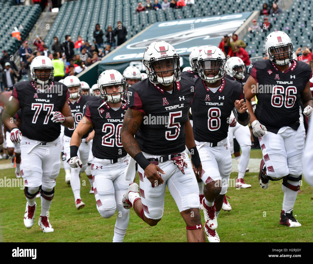 Philadelphia, Pennsylvania, USA. 1st Oct, 2016. Temple's RB, JAHAD ...