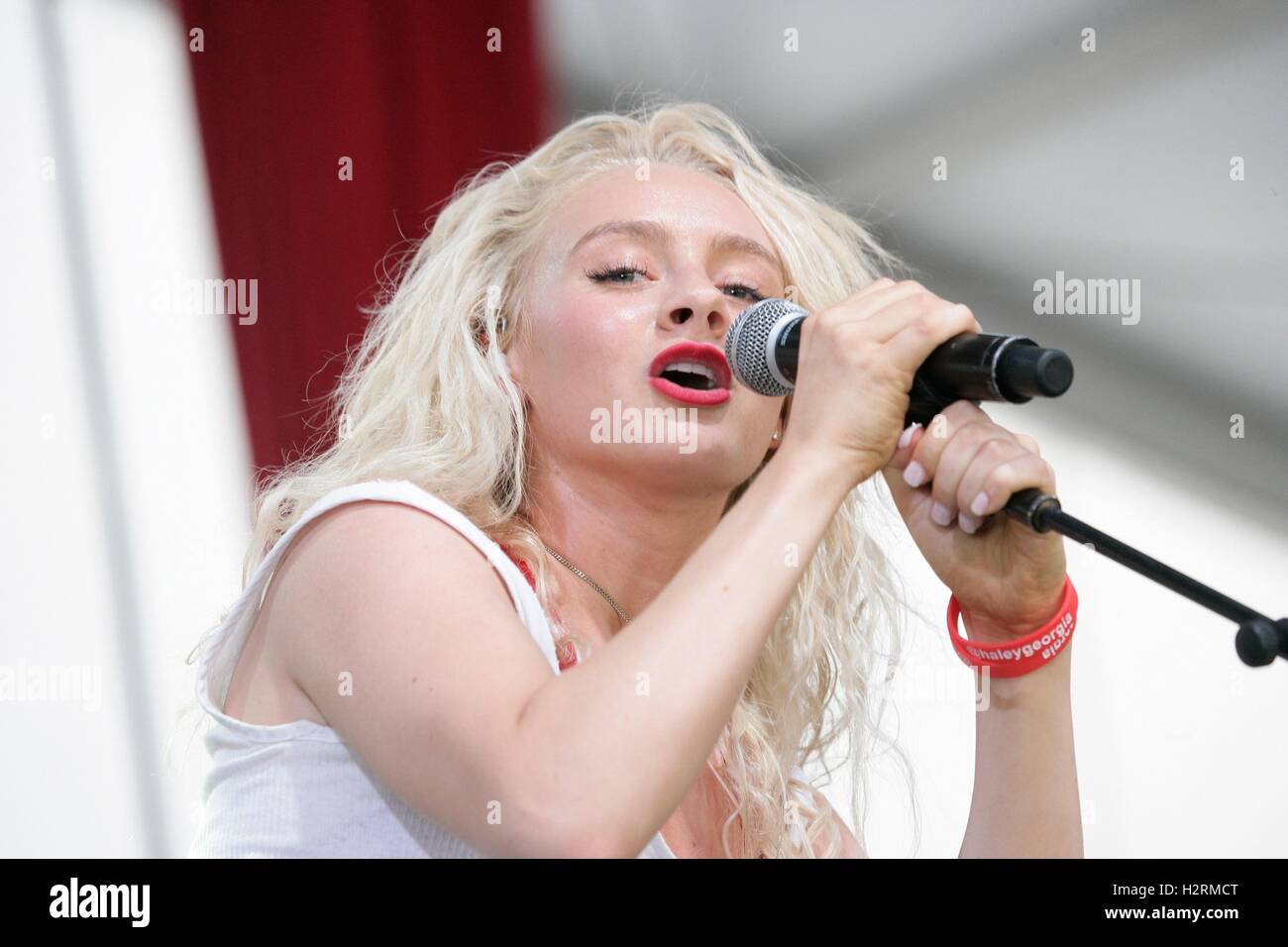 Las Vegas, NV, USA. 1st Oct, 2016. Haley Georgia in attendance for 2nd ...