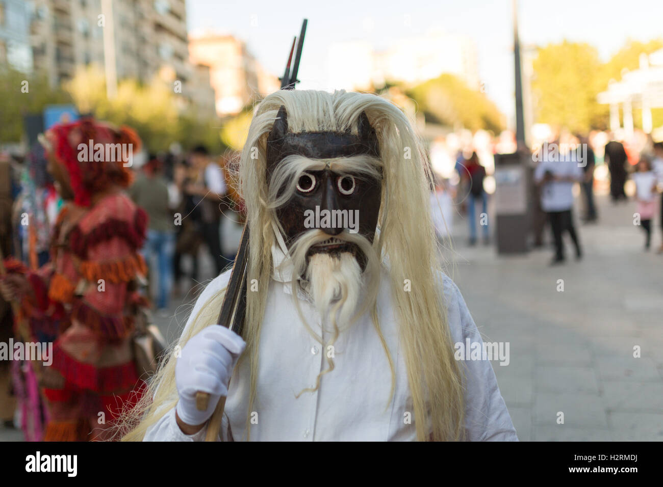 Zamora, Spain. 1st Oct, 2016. People wearing masks and traditional ...