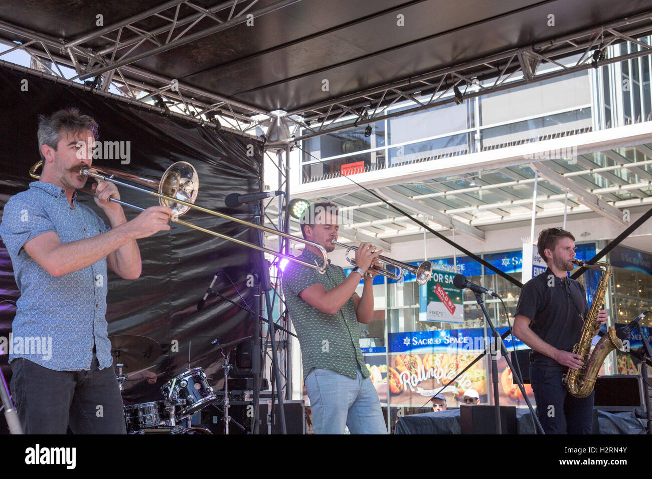 Jazz band musicians perform free concert hi-res stock photography and ...