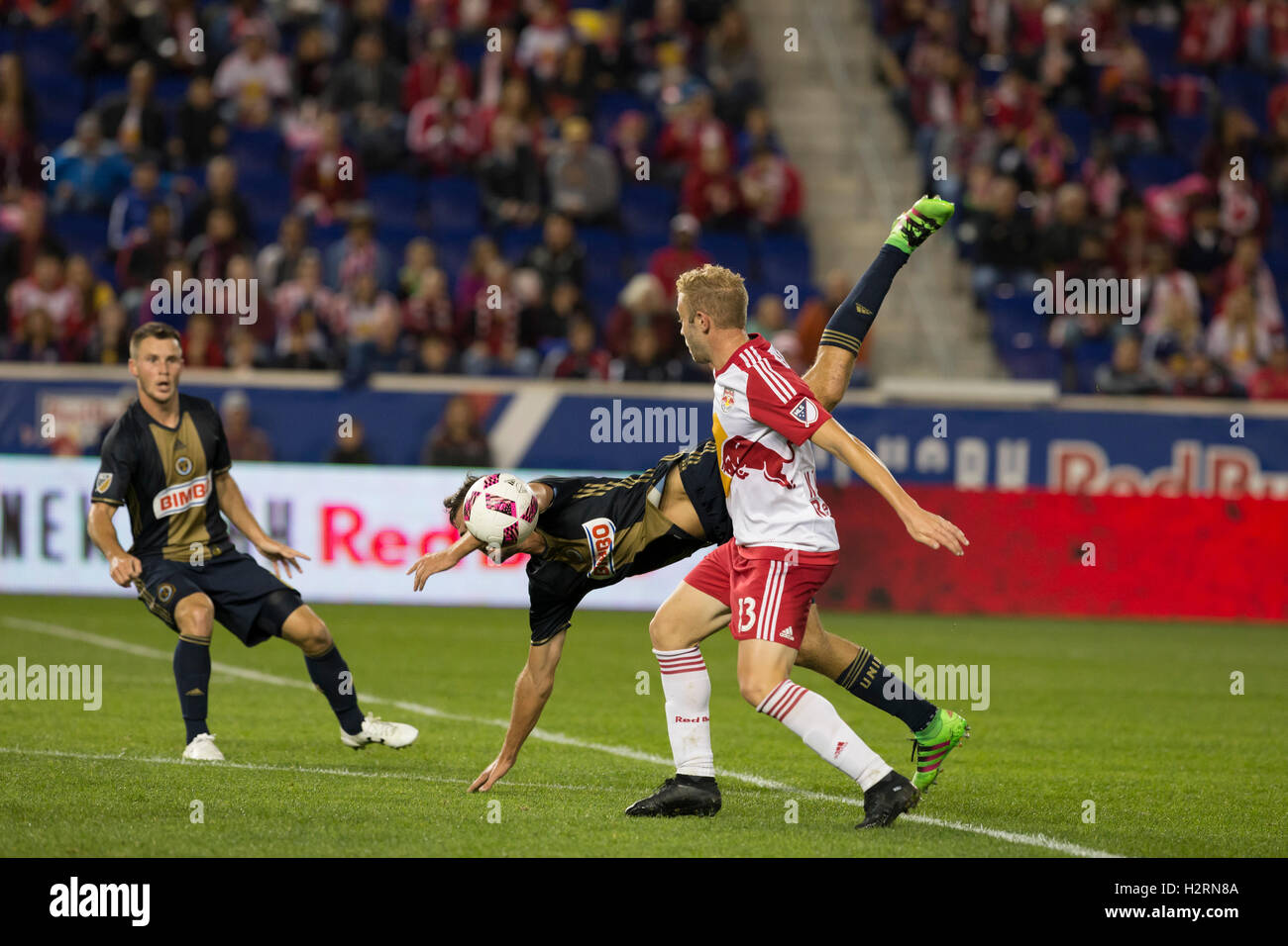 Harrison, NJ, United States. 01st Oct, 2016. Mike Grella (13) of New ...