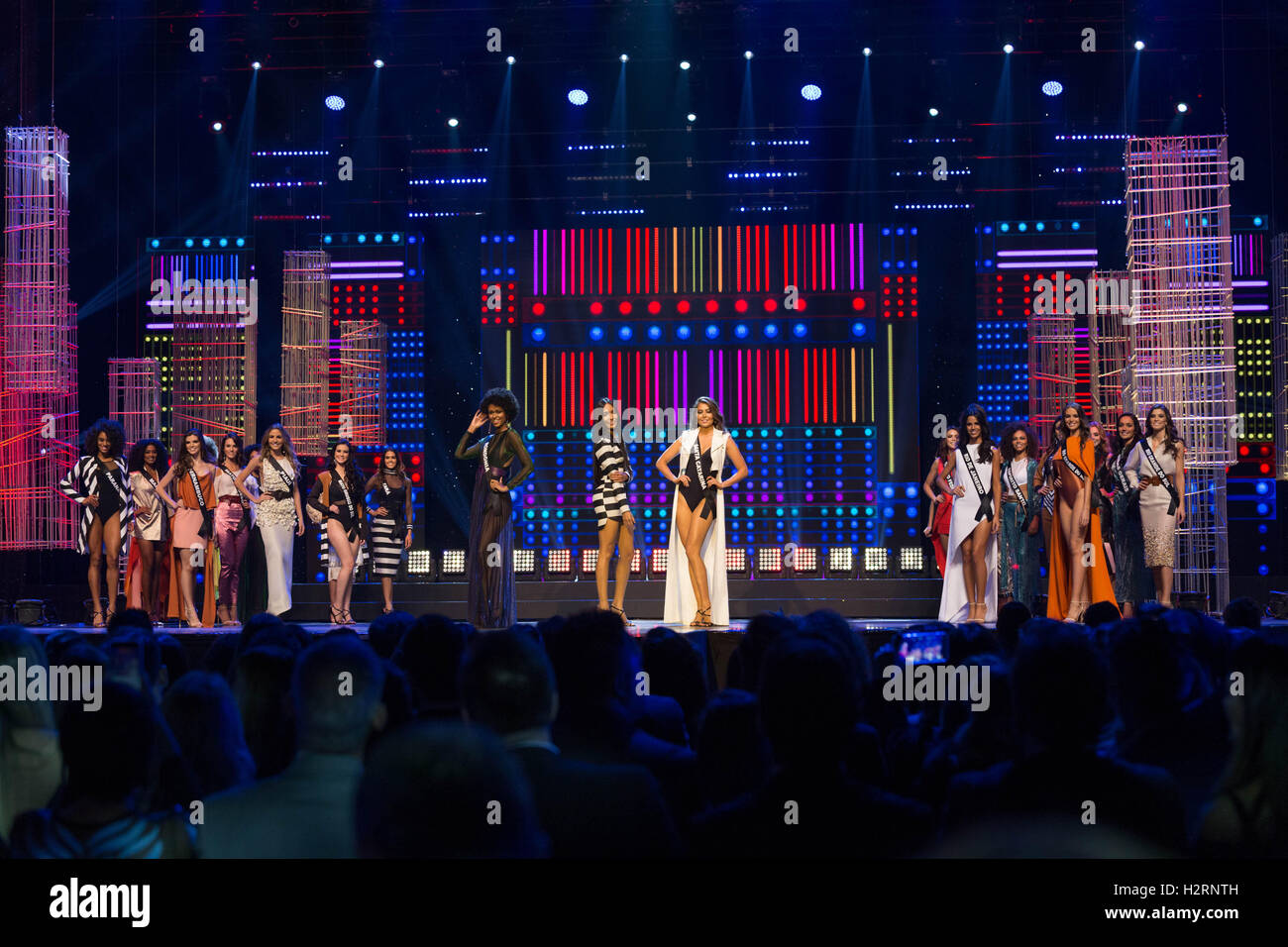 Sao Paulo, Brazil. 1st Oct, 2016. Candidates for the beauty pageant ...