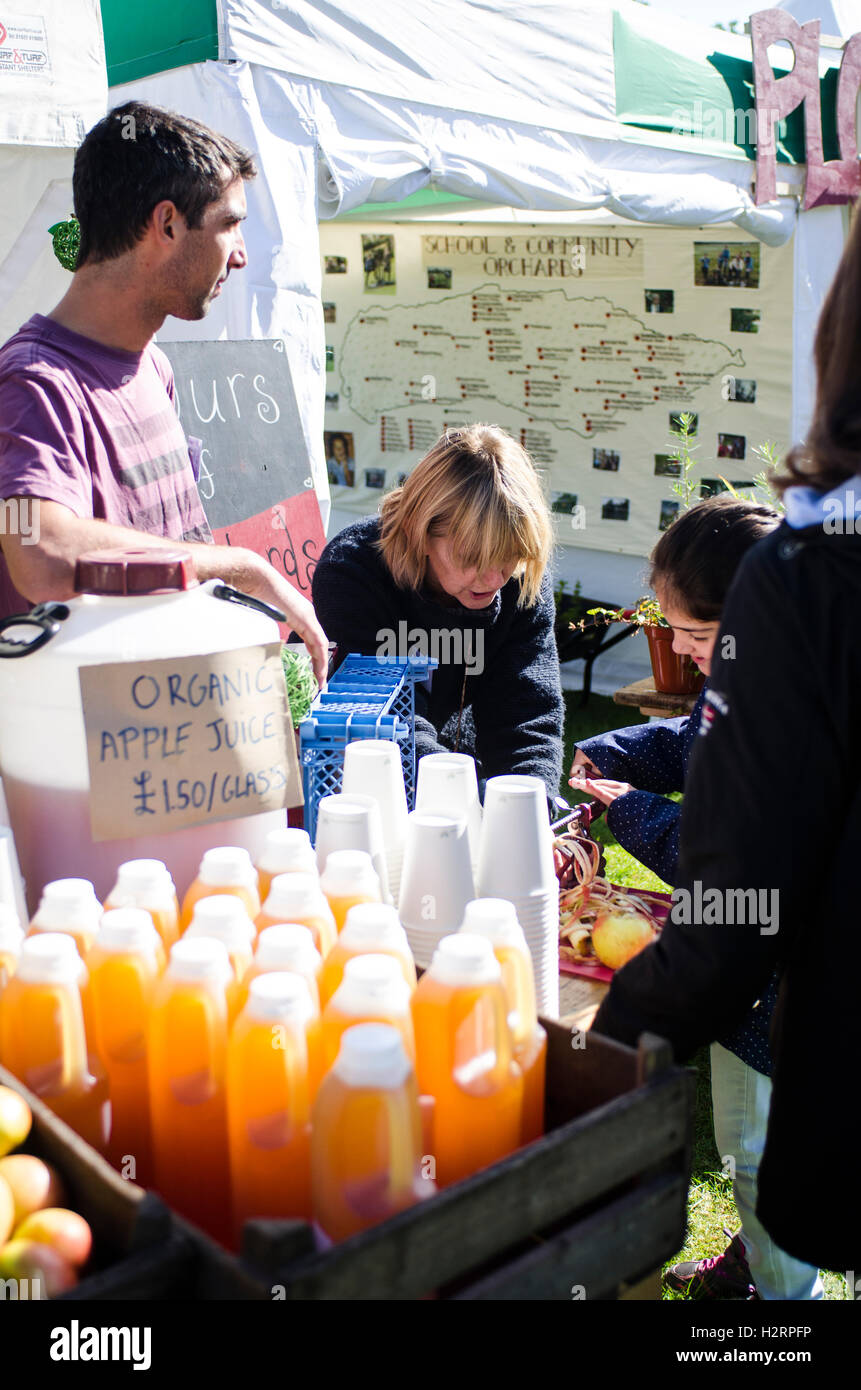 Brighton, East Sussex, 2nd October 2016. Brighton’s annual Apple Day ...