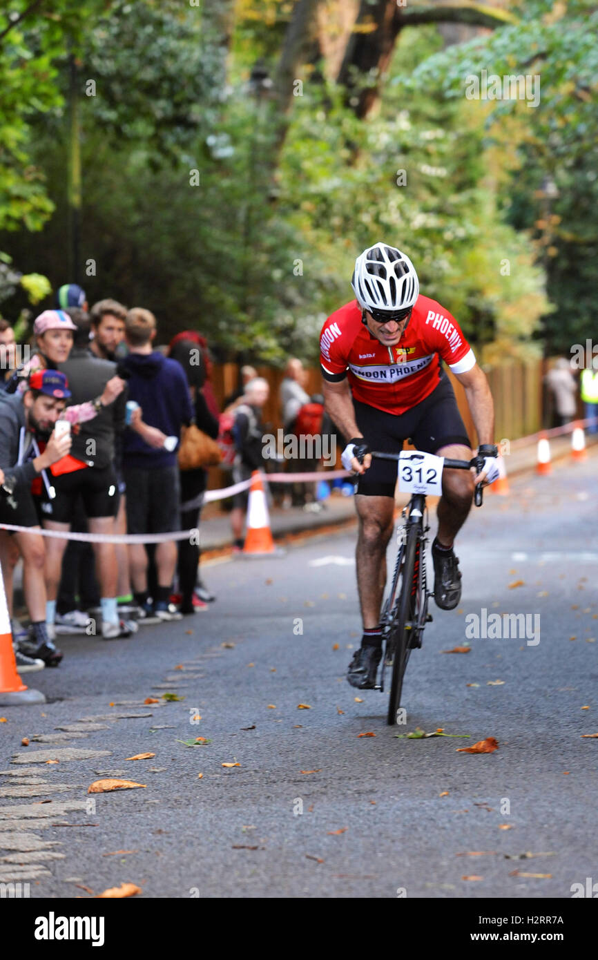 London, UK. 01st Oct, 2016. Dan Corby (London Phoenix), a cyclist ...