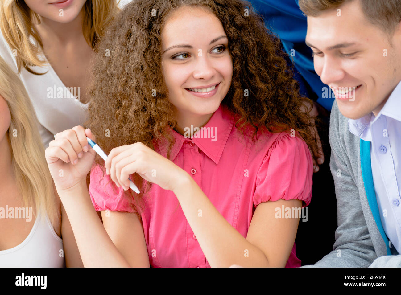 group of young students Stock Photo - Alamy