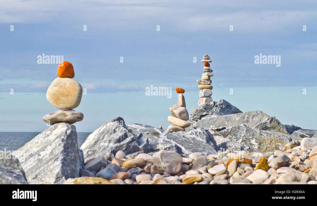 Stack stones hi-res stock photography and images - Alamy