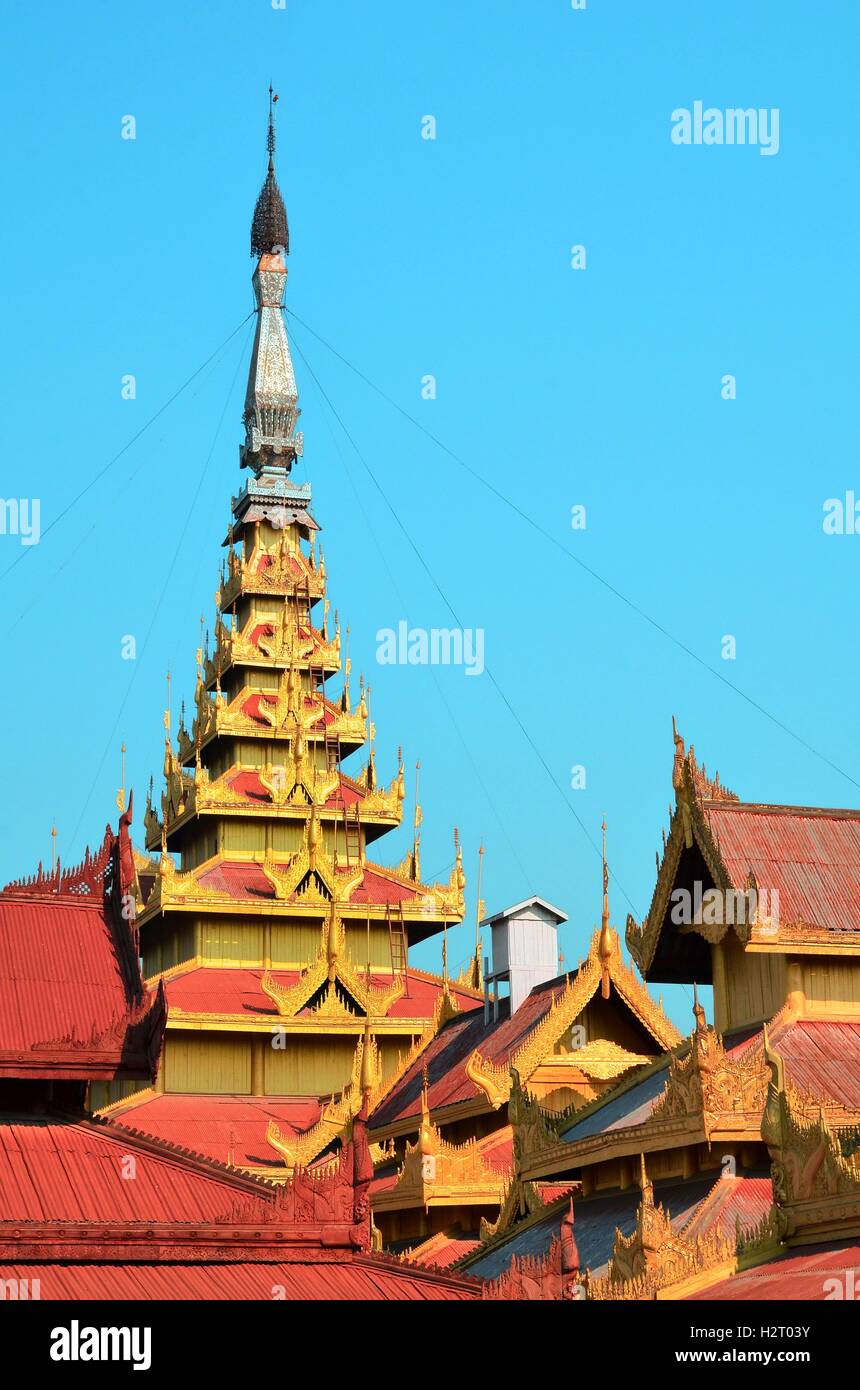 Royal palace in mandalay hi-res stock photography and images - Alamy