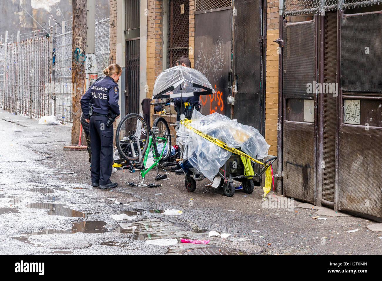 Alley homeless hi-res stock photography and images - Alamy