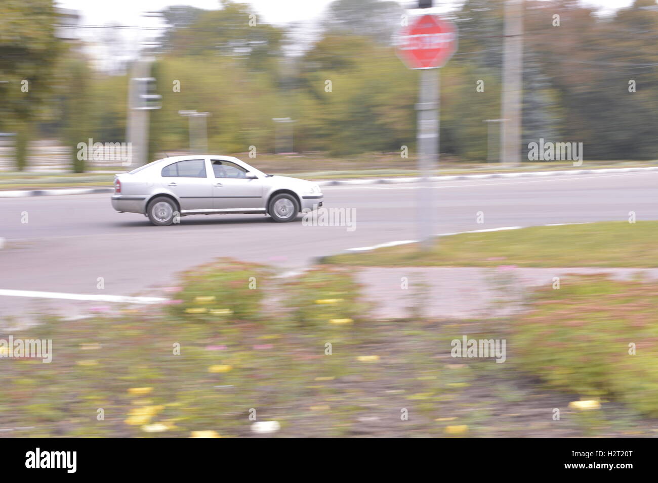 Car goes hi-res stock photography and images - Alamy