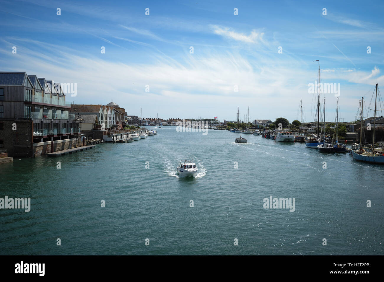 Littlehampton Harbour and Marina in Littlehampton, West Sussex, England ...