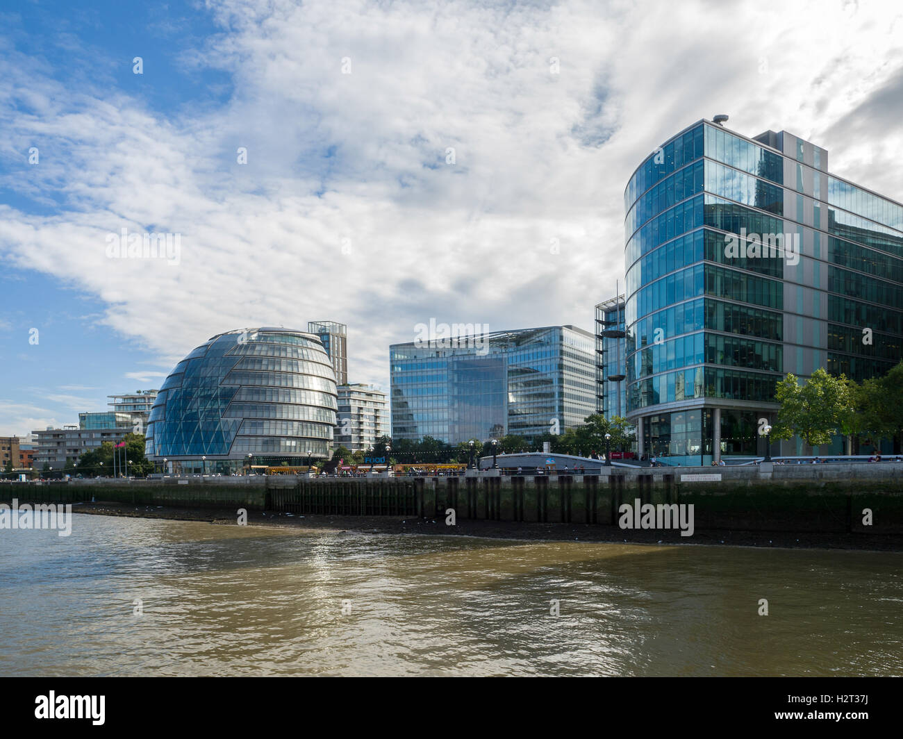 City Hall and Other Modern Buildings along the River Thames Stock Photo ...