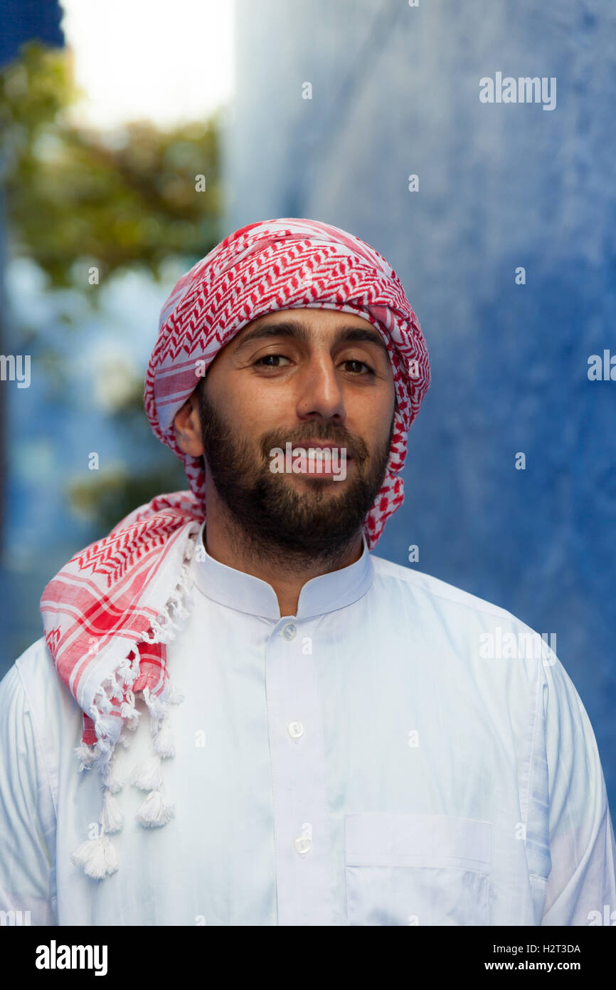 Young smiling handsome arabic man wearing traditional clothes Stock ...