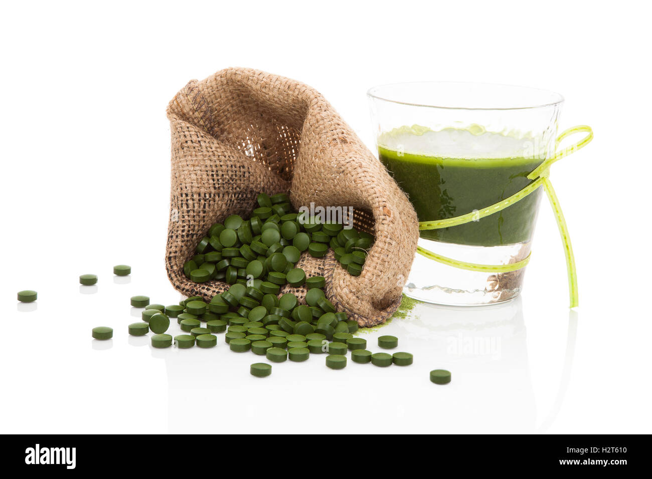 Detox green dietary supplement Cut Out Stock Images & Pictures - Alamy