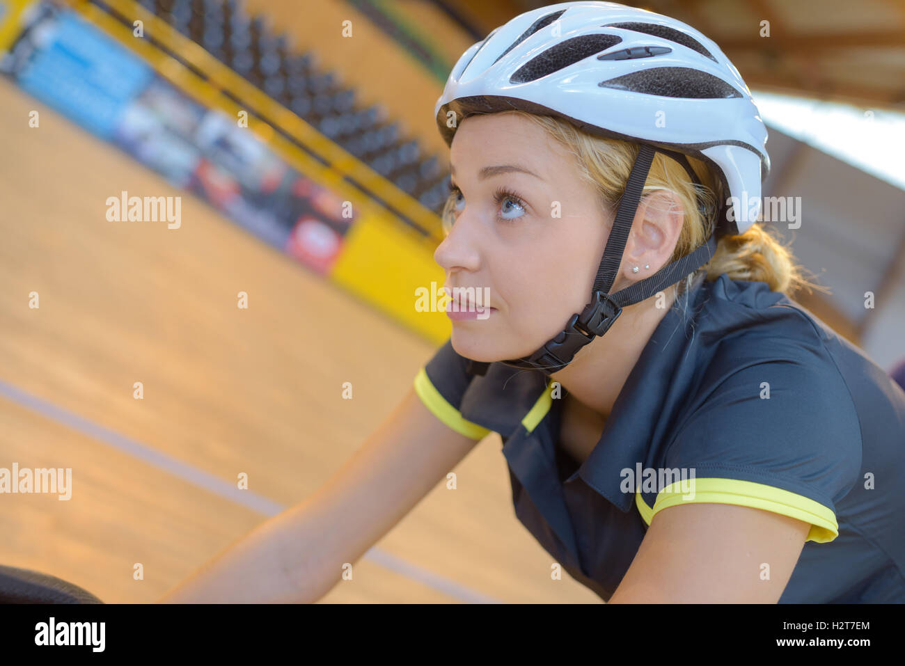 Adult attractive female cyclist hi-res stock photography and images - Alamy